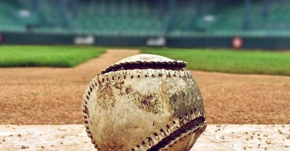 STEAL THE BASE.02: SUMMER VIBE