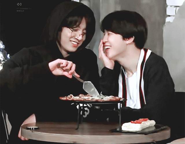 [국민] And July: Golden Closet Film in Seoul