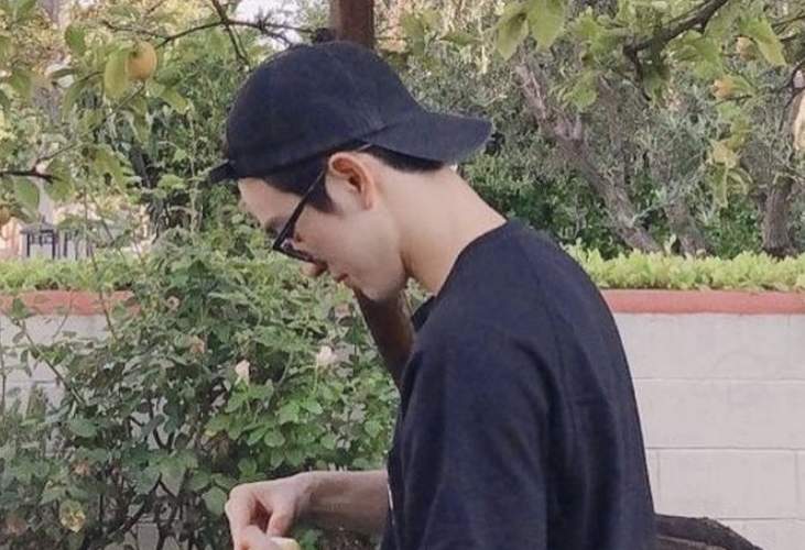 A LITTLE BIT 04: 오늘의 뽐녕