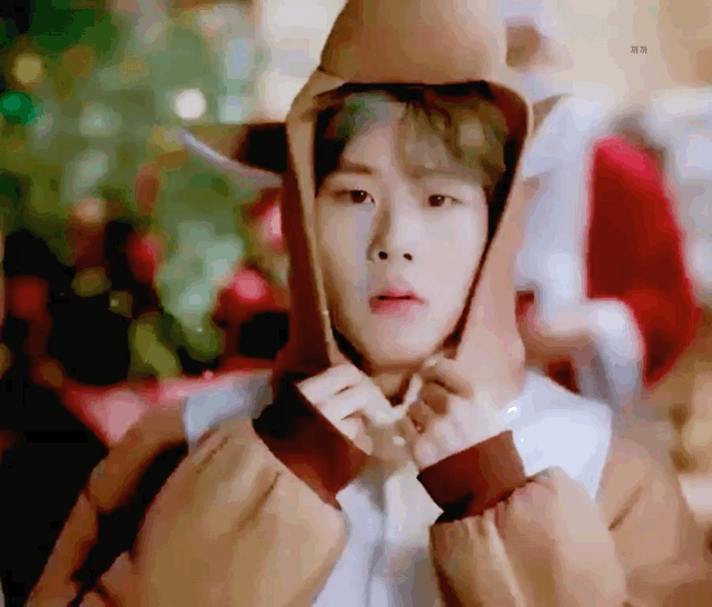 [Their Christmas] 4. SHE'S THE ONE - YOU'RE THE ONE: NPSMX-SMO