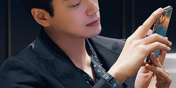 [이준혁X한지민] Mrs, Mr. Persistent: 𝕯𝖊𝖈𝖆𝖉𝖊𝖓𝖙