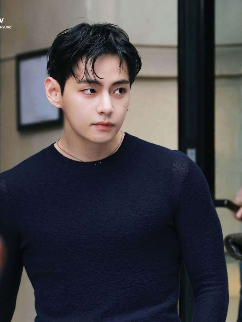 각자의 입장: bluemoon